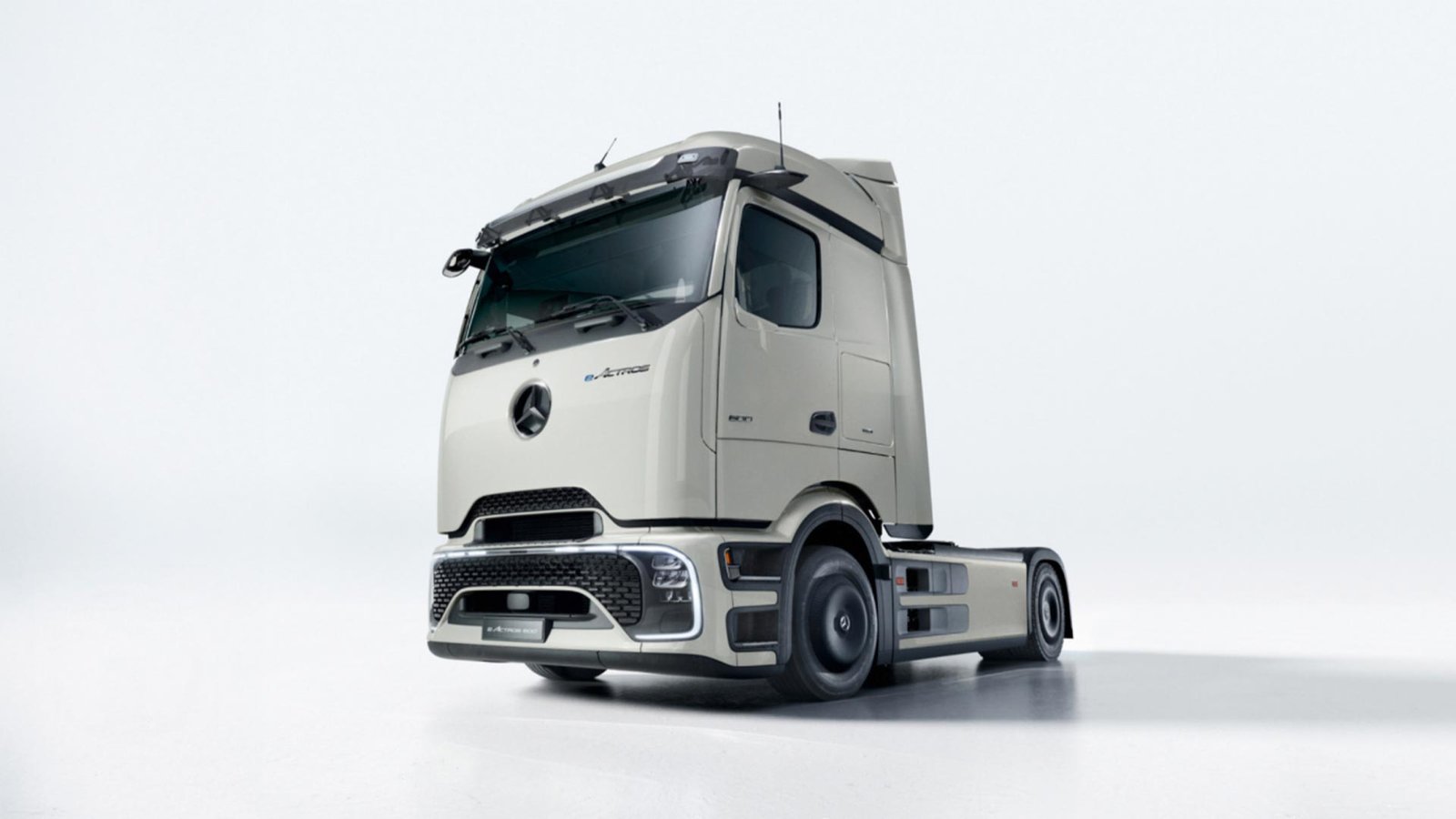 Sorprendente Mercedes Benz eActros 600 2024: El Primer camión Eléctrico